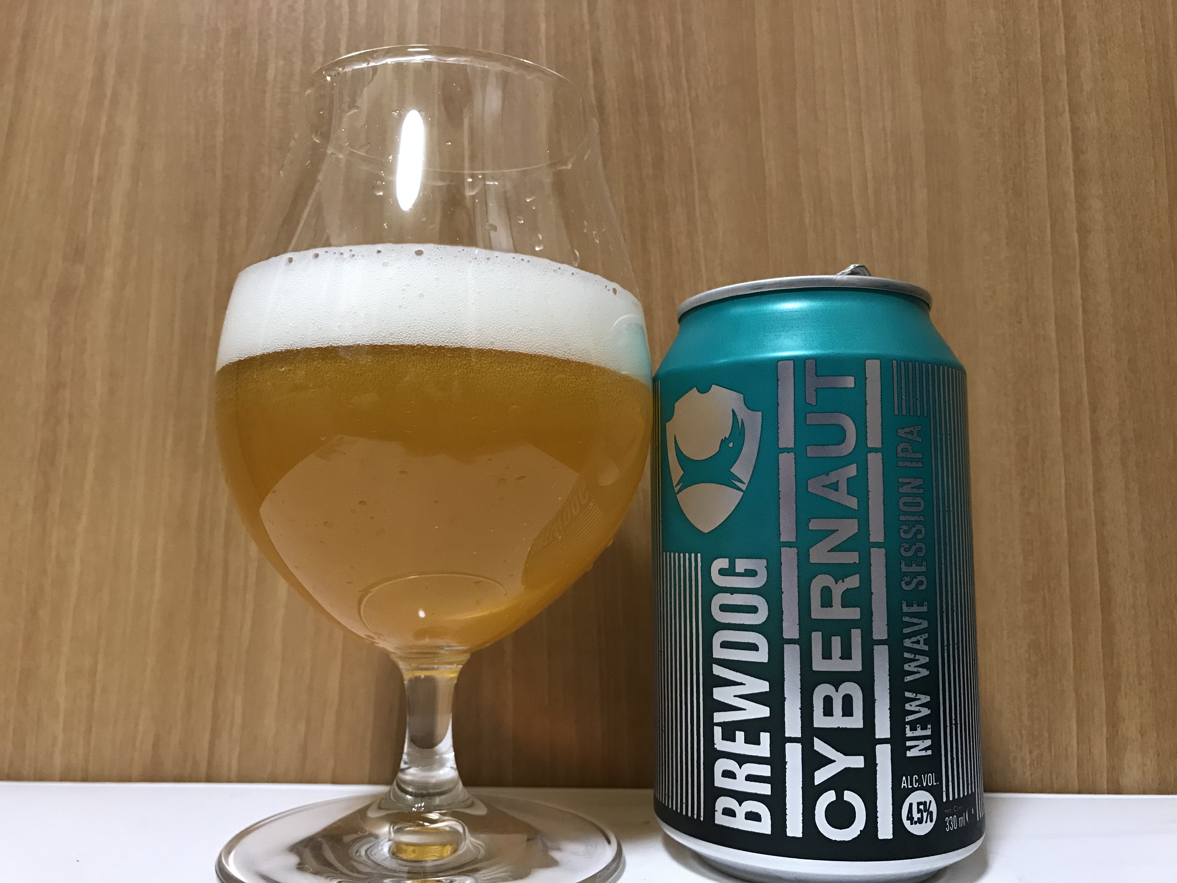 BrewDog CYBERNAUT(サイバーノート)｜ピーチのようなジューシーな香味、ドライな飲み口で飲みやすいセッションIPA